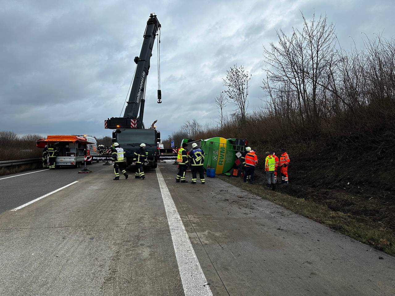 Unfall auf der A44 bei Soest - Hellweg Radio